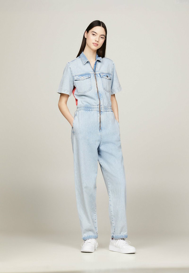 Tommy Jeans BOILER - Jumpsuit - denim light/lichtblauw - Zalando.be