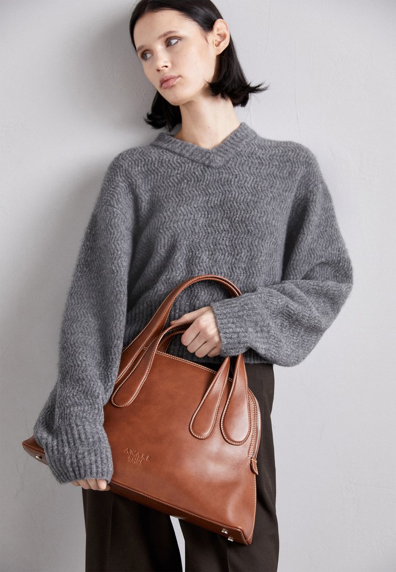 A.W.A.K.E. MODE LINDA HANDBAG - Håndveske - brown/brun - Zalando.no