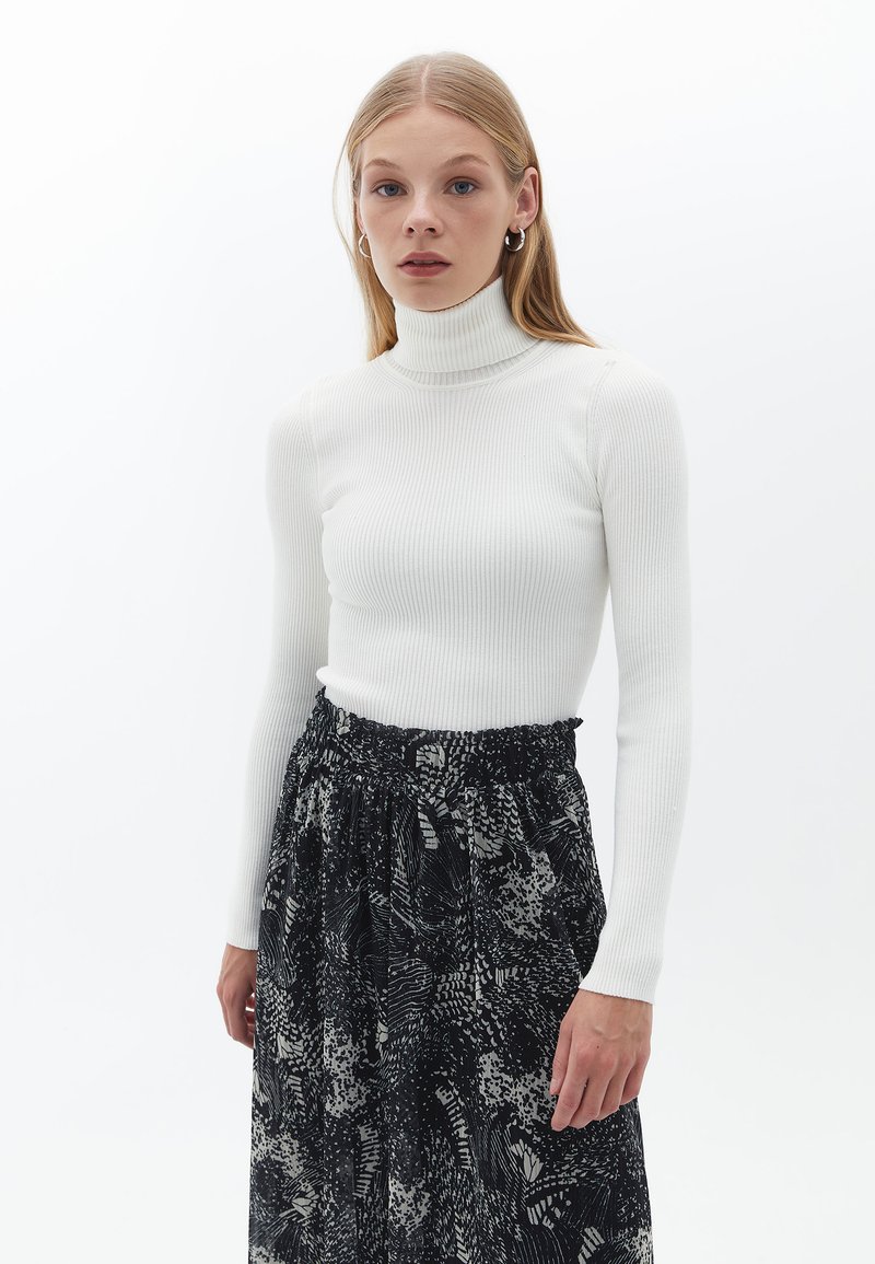 OXXO TURTLENECK - Strickpullover - ice milk/offwhite - Zalando.at