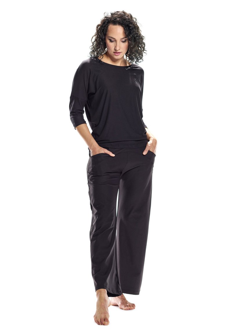 Winshape FUNCTIONAL COMFORT - Housut - black/musta - Zalando.fi