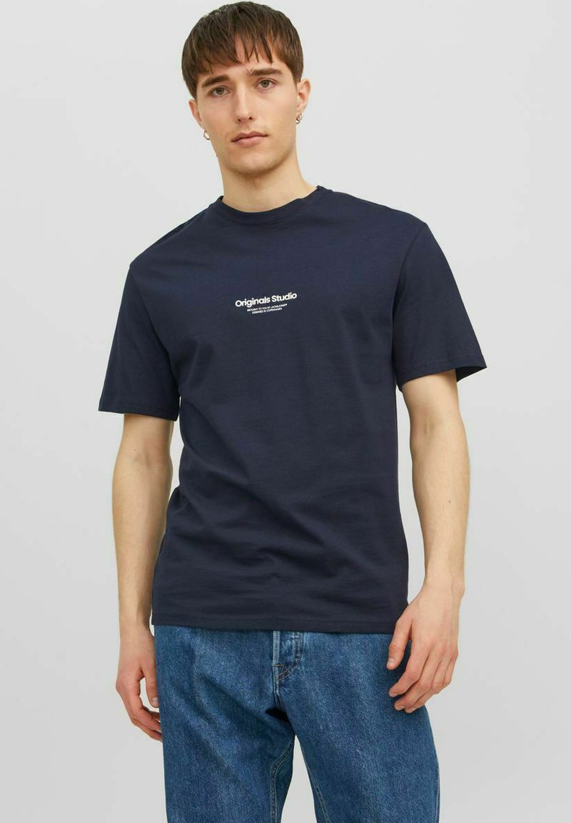 Jack & Jones JORVESTERBRO - T-shirts print - navy blazer/mørkeblå ...
