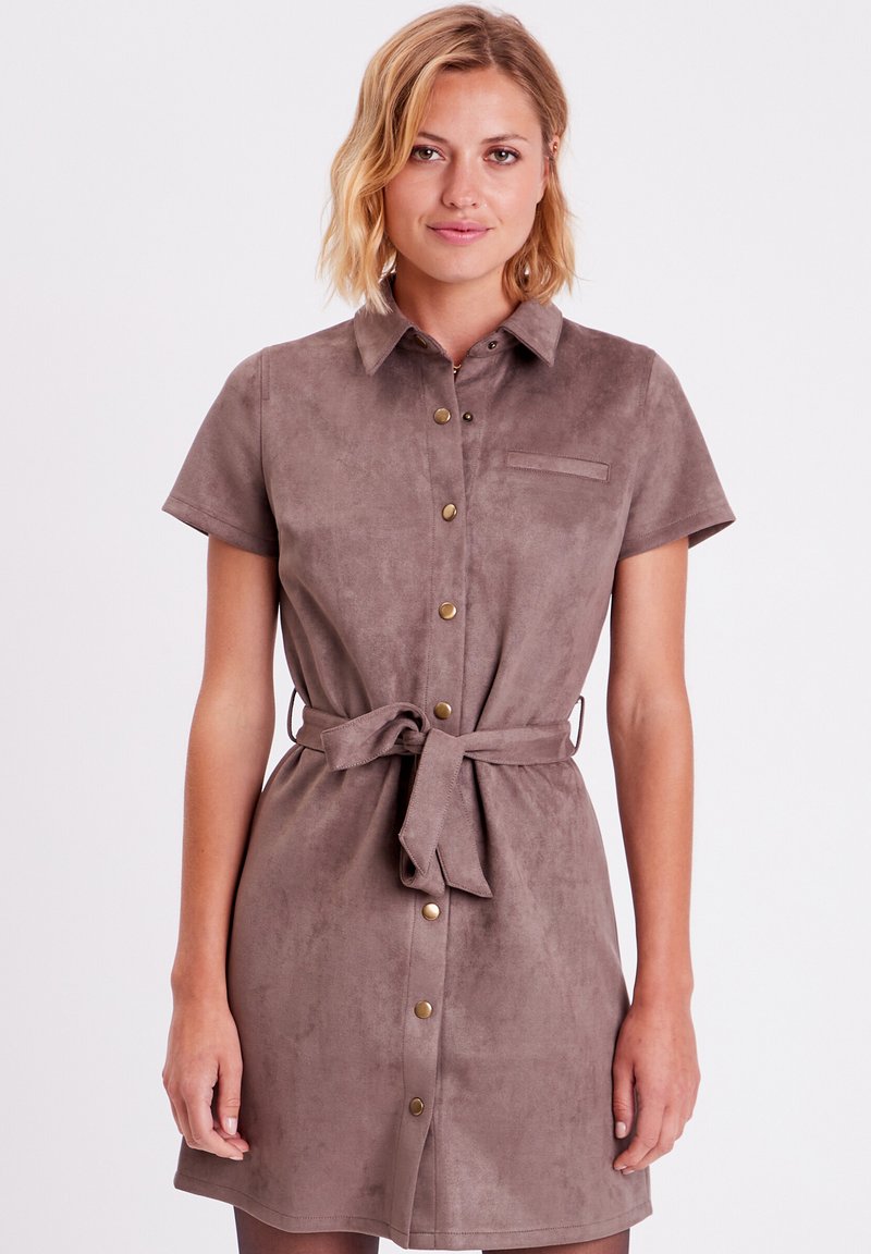 Cache Cache MIT GÜRTEL - Vestido camisero - taupe/marrón topo - Zalando.es