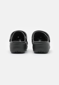 Crocs CLASSIC PLATFORM - Slip-ins med klack - black/svart - Zalando.se