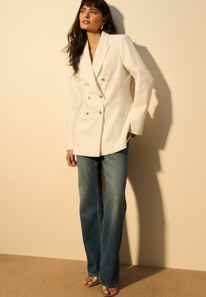 Next REGULAR FIT - MILITARY DOUBLE BREASTED - Short coat - ecru/white ...