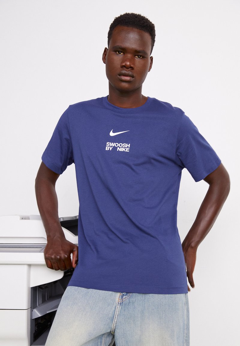 Nike Sportswear TEE BIG - Triko s potiskem - midnight navy/tmavě modrá ...