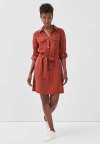 Cache Cache Vestido camisero - marron cognac/coñac - Zalando.es