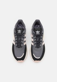 adidas Originals RETROPY F2 - Sneakers basse - grey five/quartz/carbon ...