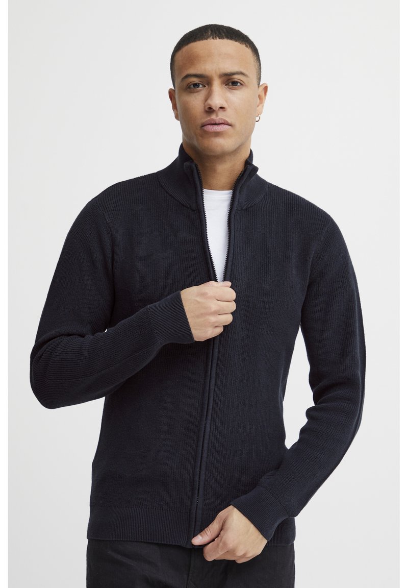 11 Project PREDU FEINSTRICK ZIP - Cardigan - black - Zalando.de