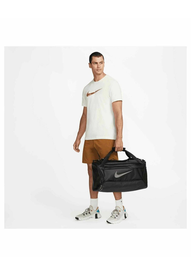 Nike Performance BRASILIA DUFFLE WINTERIZED - Sporttasche - schwarz ...