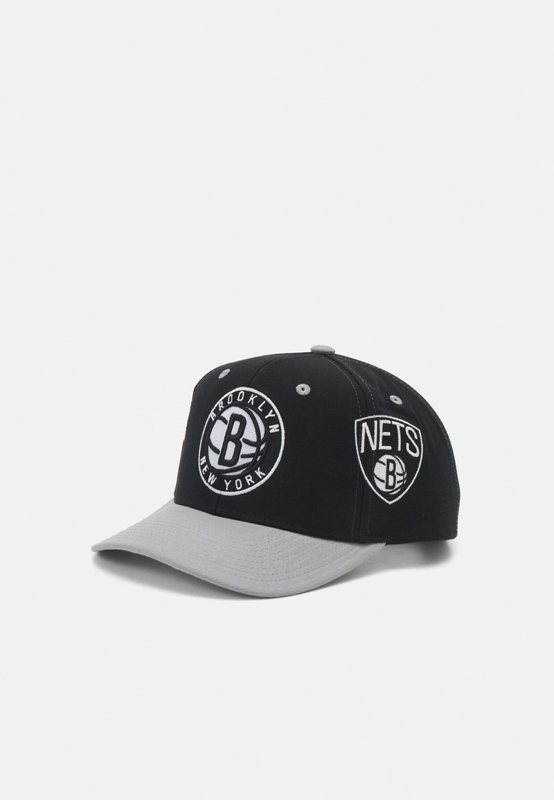 Mitchell & Ness NBA BROOKLYN NETS OVERBITE PRO SNAPBACK - Echipament ...