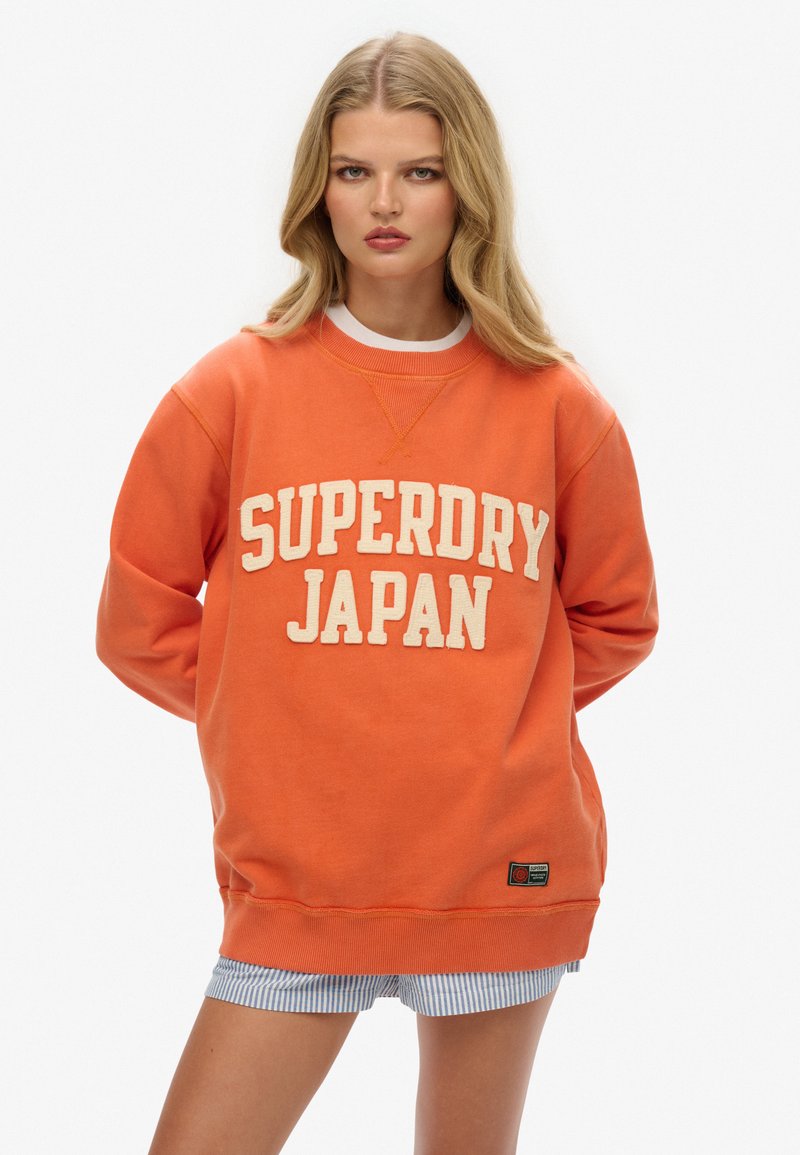 Superdry & Co VINTAGE ATHLETIC CREW - Sweatshirt - preppy orange/orange ...