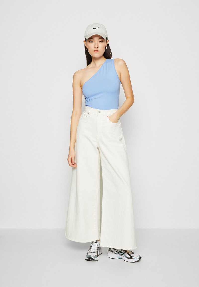 Weekday CINDY ONE SHOULDER TANK 2 PACK - Top - black/mid blue/schwarz ...