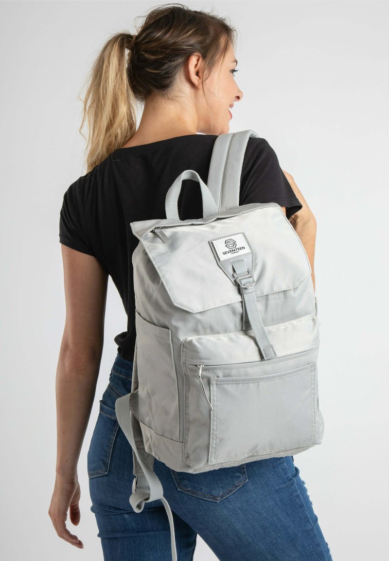SEVENTEEN LONDON FULHAM BACKPACK - Rucksack - light grey - Zalando.co.uk
