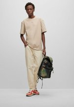 HUGO JEREMY - Tagesrucksack - patterned one/schwarz - Zalando.de