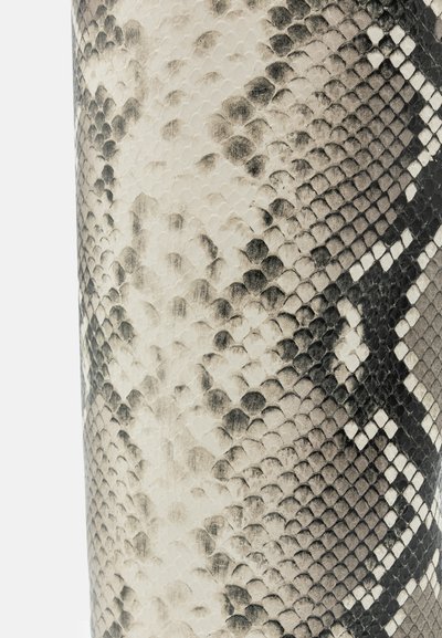 MSGM PYTHON HIGH BOOTS - Laarzen - milk/black/crème - Zalando.nl