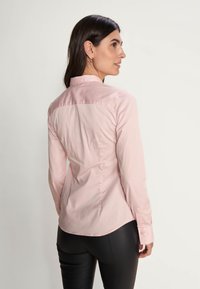 Mos Mosh TILDA SHIRT - Skjortebluse - soft rose/lyserosa - Zalando.no