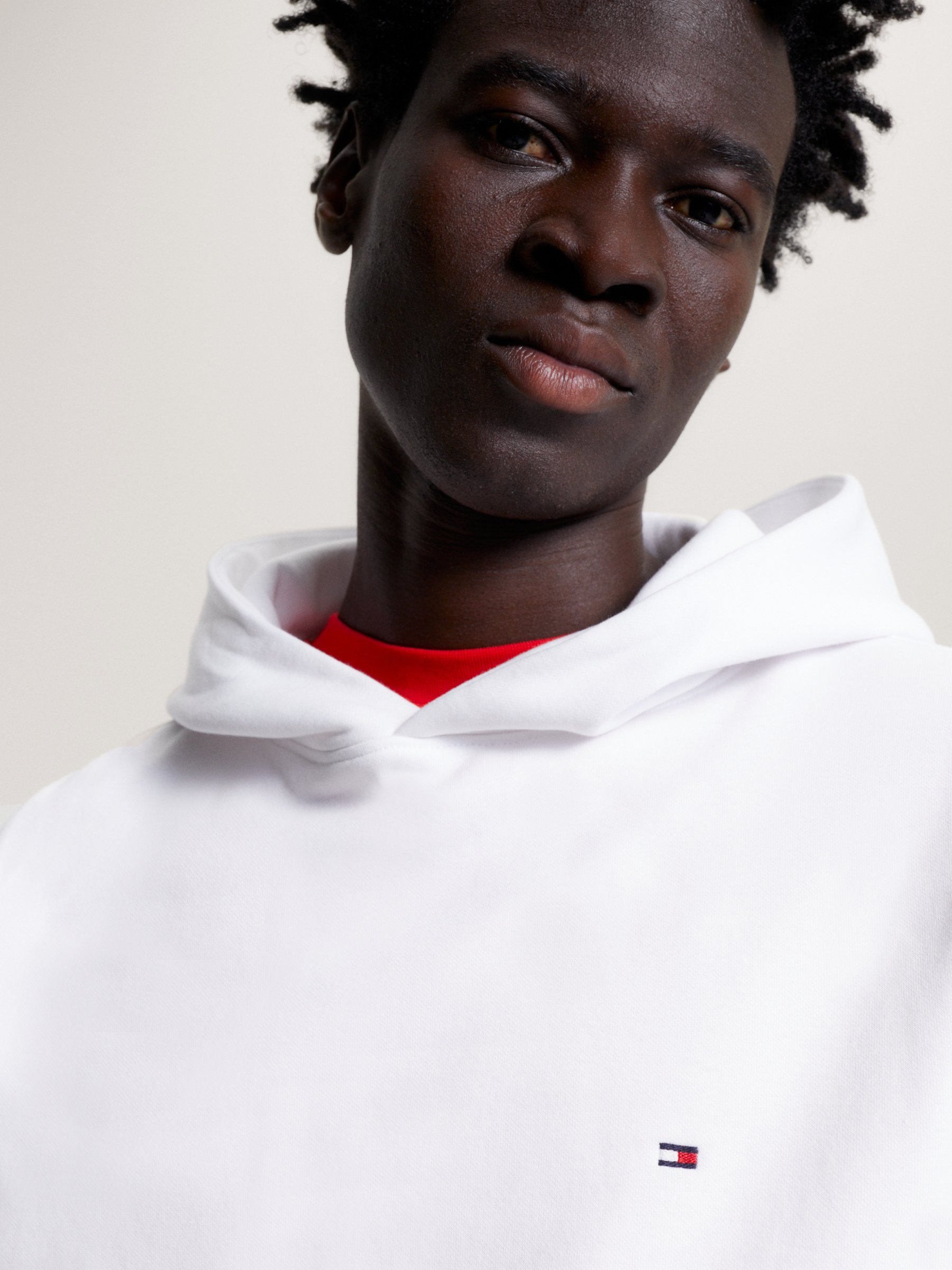 Tommy hilfiger logo hoodie white store