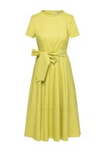 QUIOSQUE Freizeitkleid - yellow/gelb - Zalando.de