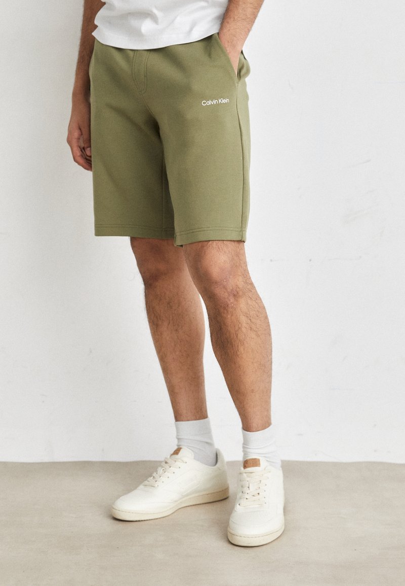 Calvin Klein Micro Logo Repreve Jogginghose Delta Green Oliv