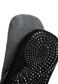 OYSHO 2 PAIRS OF BLEND YOGA AND PILATES 32551490 - Trainer socks ...