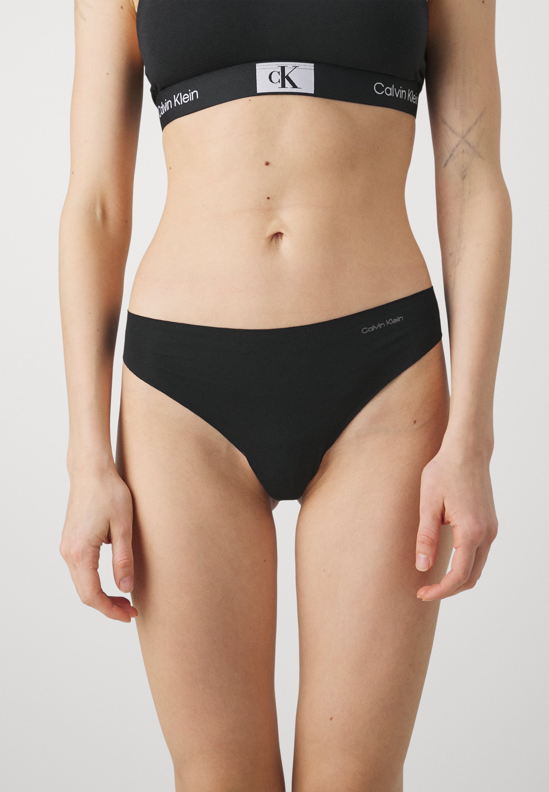 Calvin Klein Underwear THONG MID RISE Thong black Zalando