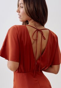 CHANCERY NEWPORT - Robe longue - copper/marron - ZALANDO.FR