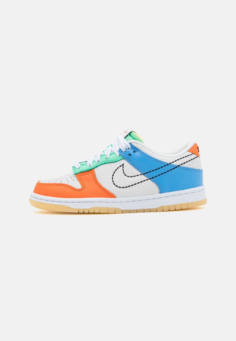 Nike Sportswear DUNK LOW BG CD UNISEX - Trainers - white/black/safety ...