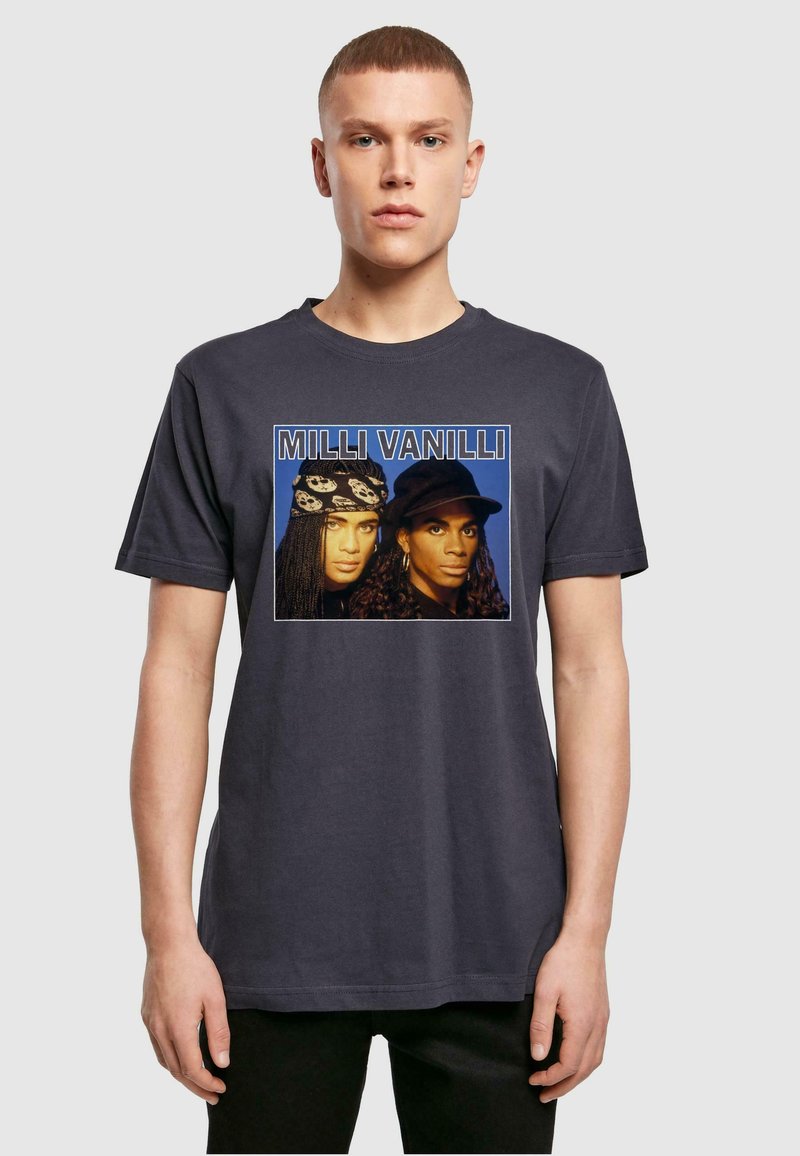 Merchcode UNISEX MILLI VANILLI - BAND PICTURE - T-shirt print - navy ...
