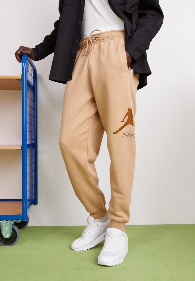 Jordan BASELINE PANT - Tracksuit bottoms - hemp/beige - Zalando.ie