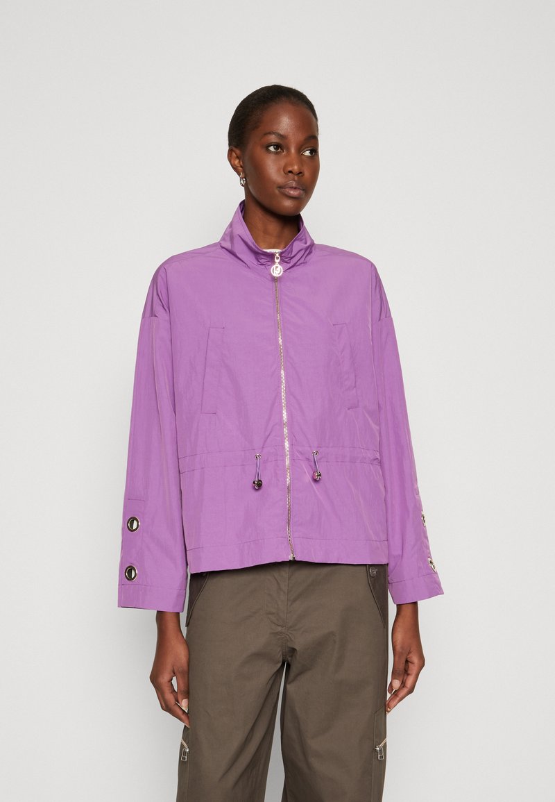Liu Jo Jeans GIUBBOTTO NAVETTA - Summer jacket - dewberry/black ...
