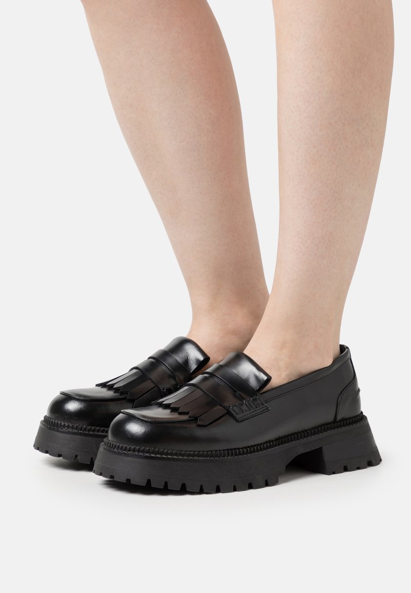 Pavement KAMAU - Slip-ons - black polido/black - Zalando.co.uk
