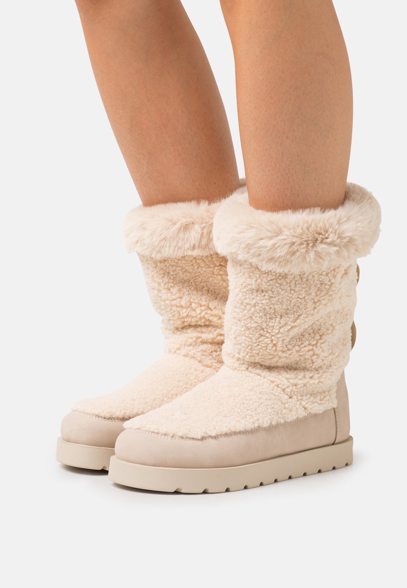 Buffalo EVE PULL-ON - Støvler - cream/beige - Zalando.no