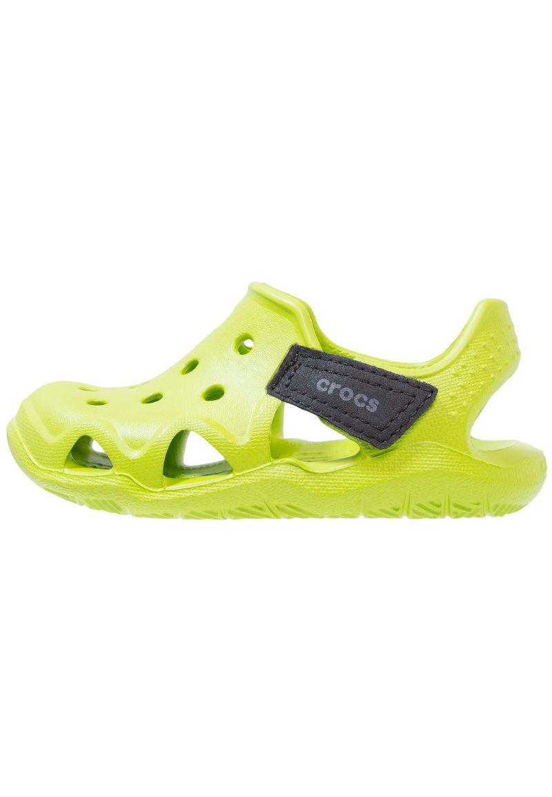 Crocs SWIFTWATER WAVE RELAXED FIT - Chanclas de baño - volt green/verde ...