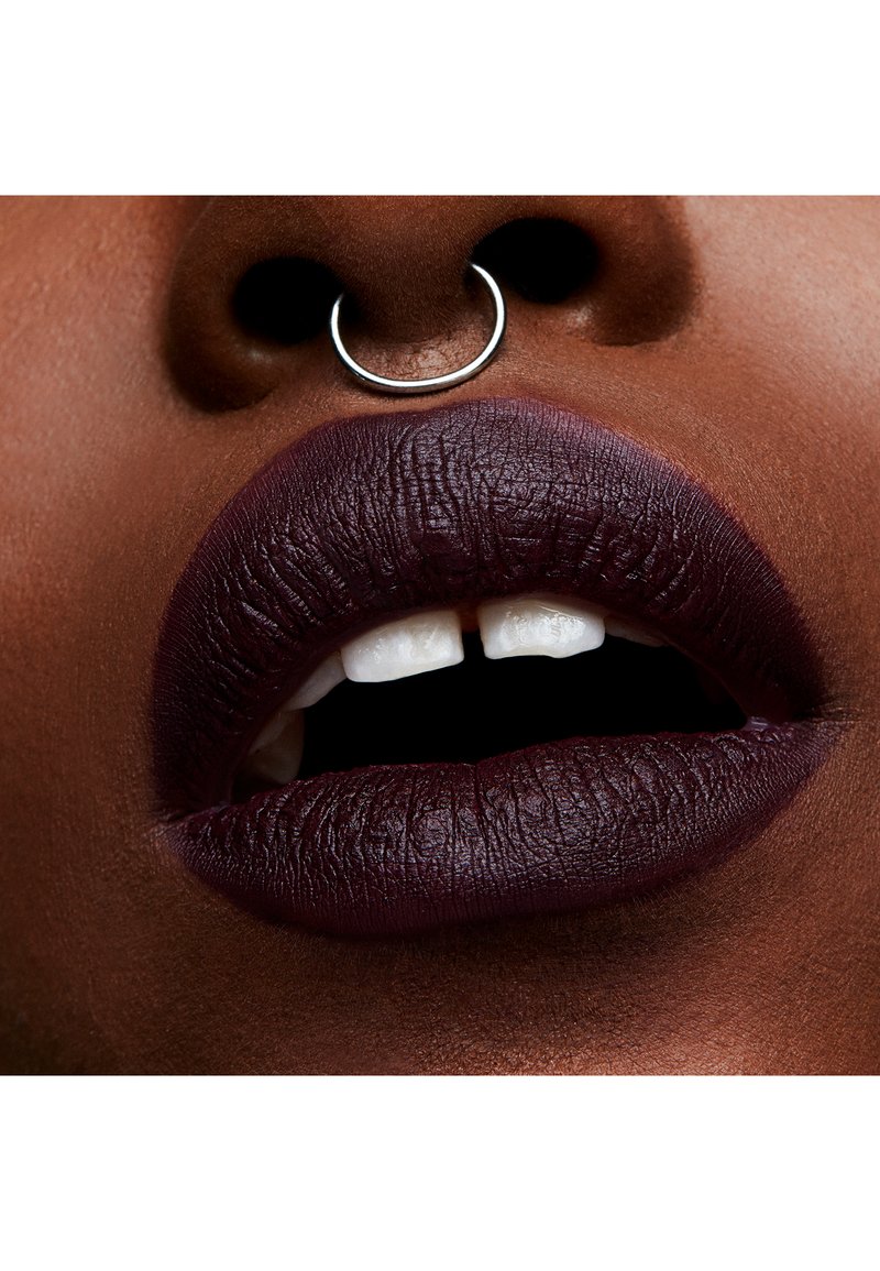 Mac Lipstick Instigator