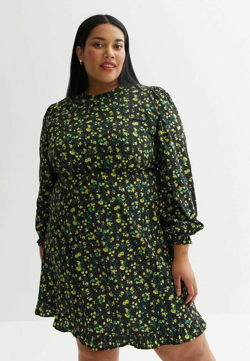 New Look Curves CURVES SPOT CREPE LONG PUFF SLEEVE MINI TEA - Robe de ...