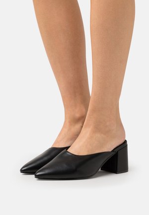 Rubi Shoes by Cotton On NIKKI BUBBLE BLOCK MULE - Pantolette hoch ...