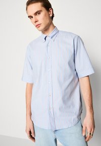 BOSS LAMBEY SHORT - Button down-skjorte - open blue/mørkeblå - Zalando.no