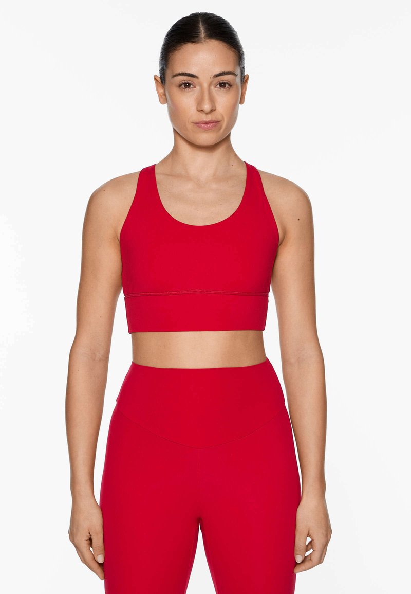 OYSHO STRAPPY BACK - Sport-BH mit mittlerer Stützkraft - red/rot ...