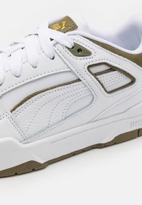 Puma SLIPSTREAM UNISEX - Sneaker low - white/olive/weiß - Zalando.ch