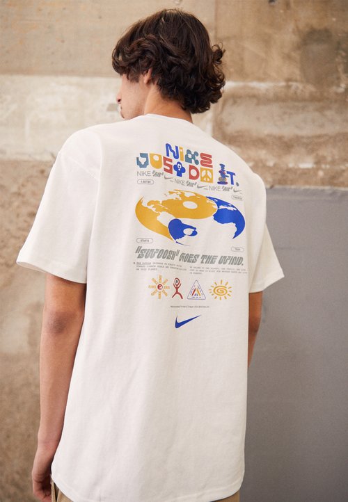 Nike Sportswear TEE PHOTO - T-Shirt print - black/schwarz - Zalando.ch
