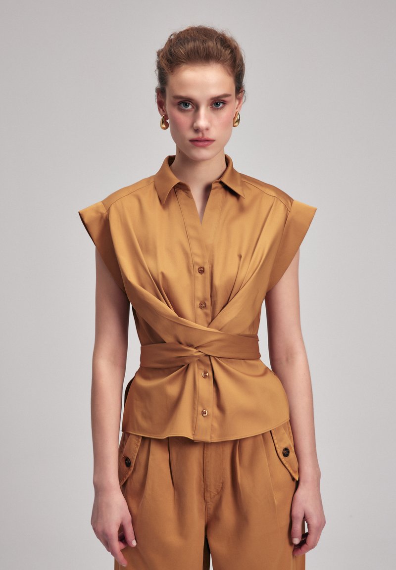 adL Button-down blouse - camel - Zalando
