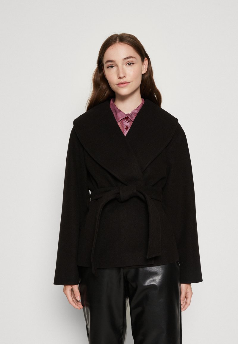 Vero Moda VMANNE BERGEN LCS - Krátký kabát - black/černá - Zalando.cz
