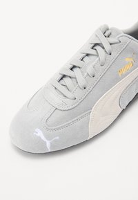 Puma SPEEDCAT OG UNISEX - Sneakers - cool mid gray/white/ljusgrå ...