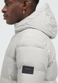 Camp David MIT KAPUZE - Daunenmantel - stone/hellgrau - Zalando