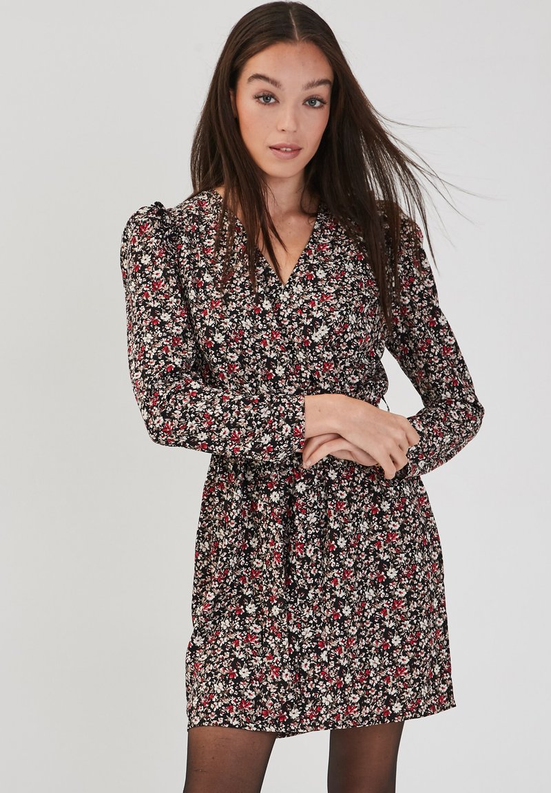 Cache Cache MIT GÜRTEL - Vestido informal - noir/negro - Zalando.es