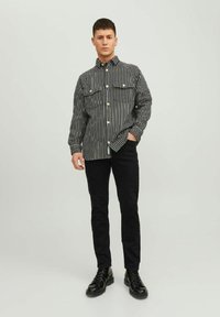 Jack & Jones CLARK ORIGINAL - Jean droit - black denim/denim noir ...