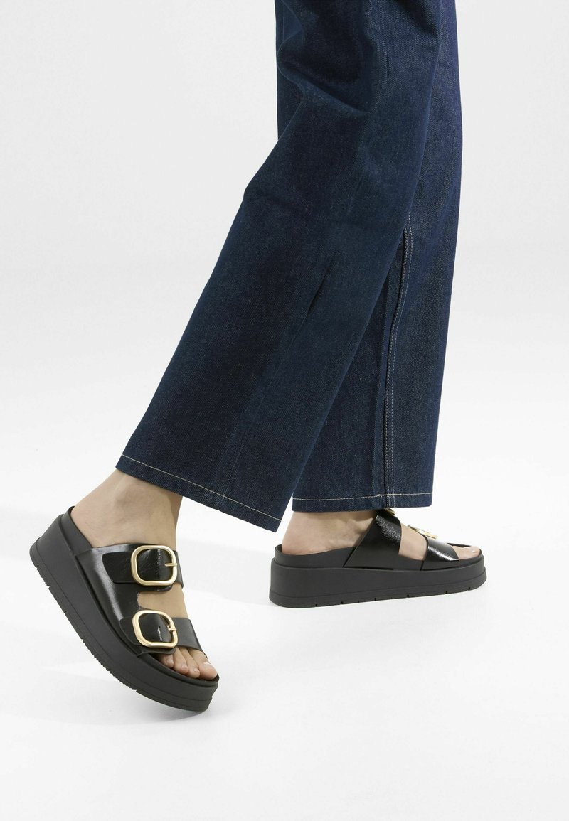 Bershka - Klapki/czarny - Zalando.pl