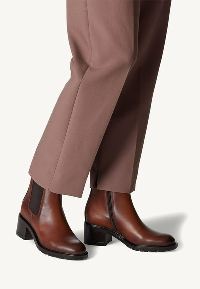 Paul Green Enkellaarsjes met plateauzool - braun/bruin - Zalando.be