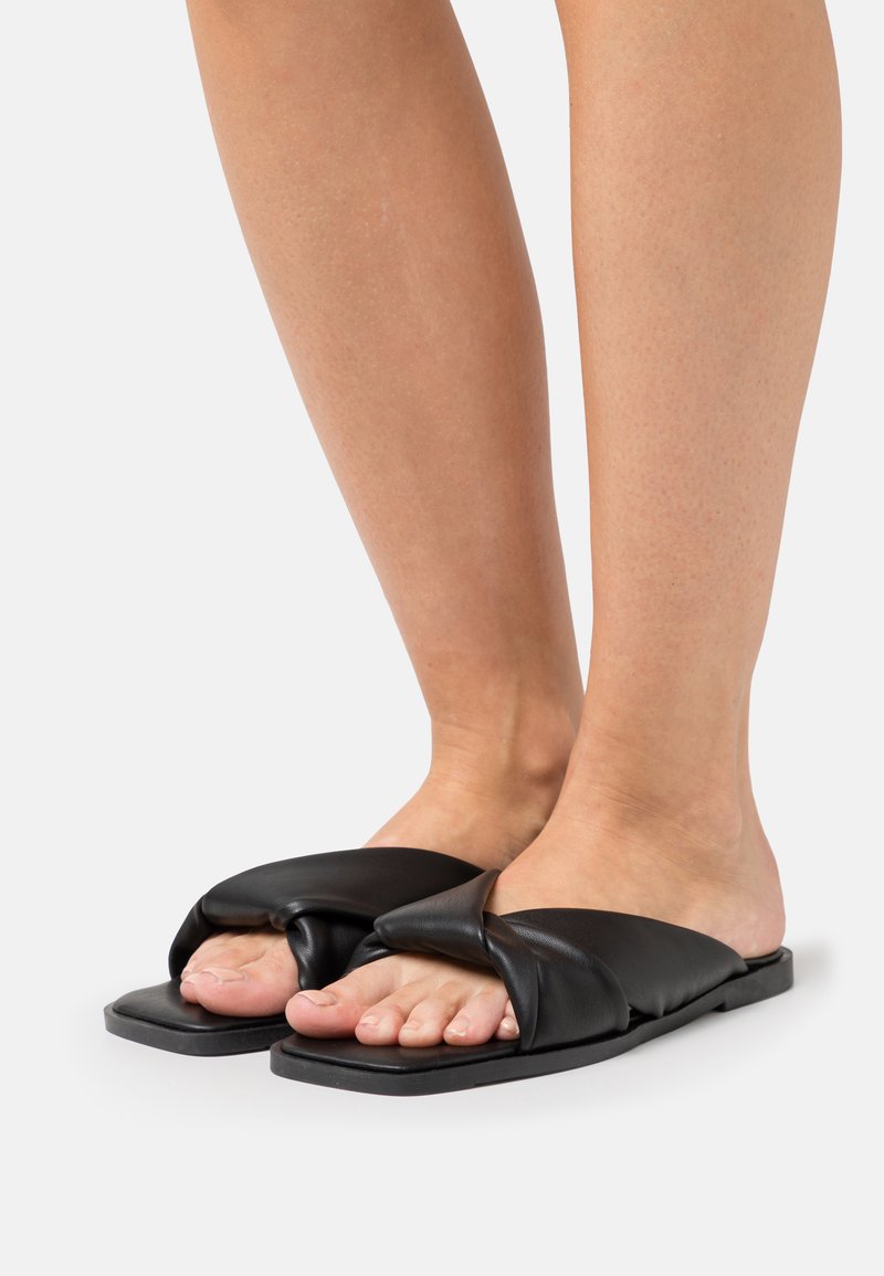 Vero Moda VMBERA SANDAL - Sandalias planas - black/negro - Zalando.es