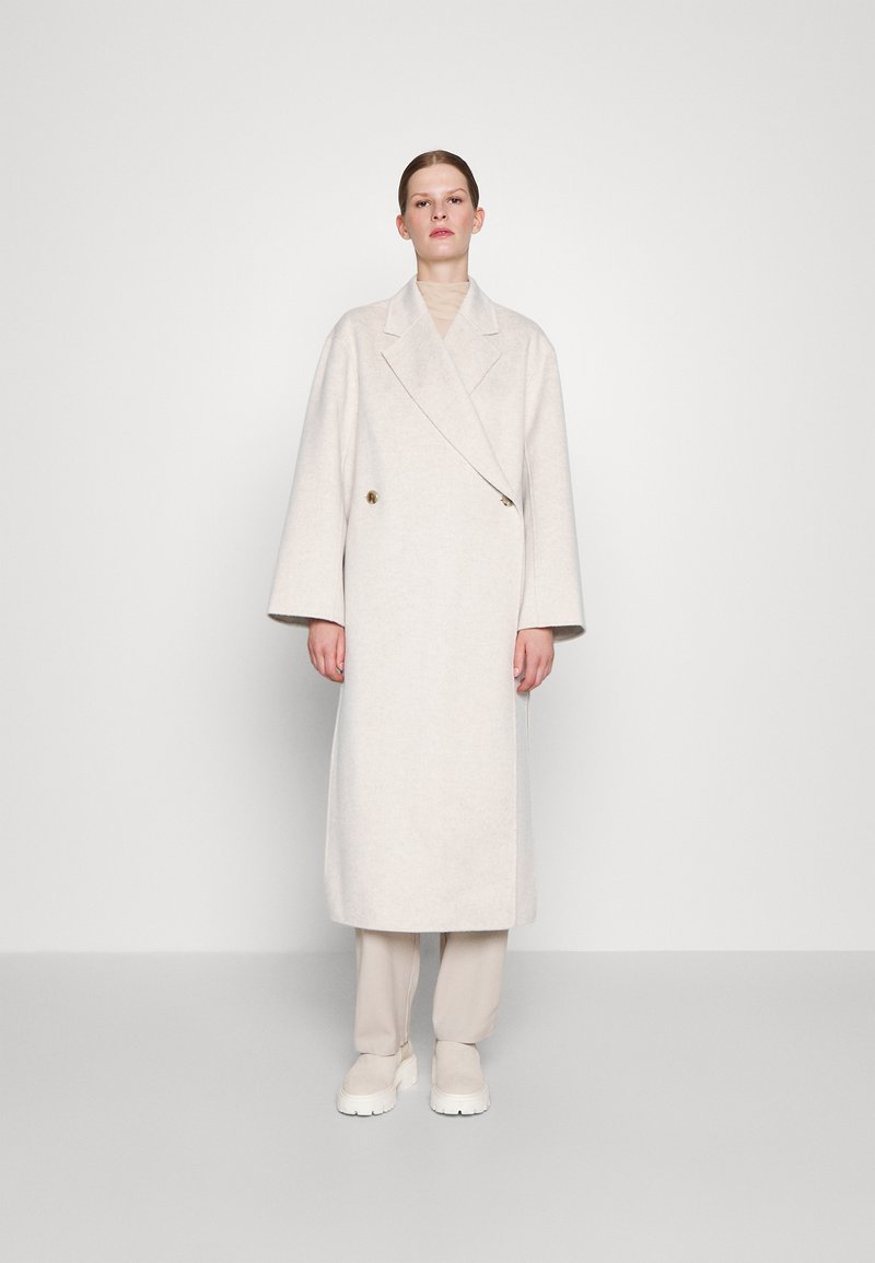 By Malene Birger ESSENTIALS AYVIAN - Klasikinis paltas - nature/beveik balta - Zalando.lt